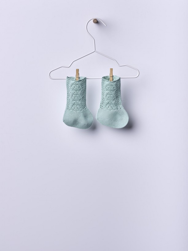 Booties knitted in organic cotton | ROMANTIC SPRING DAY - V25.02345A.06 ...
